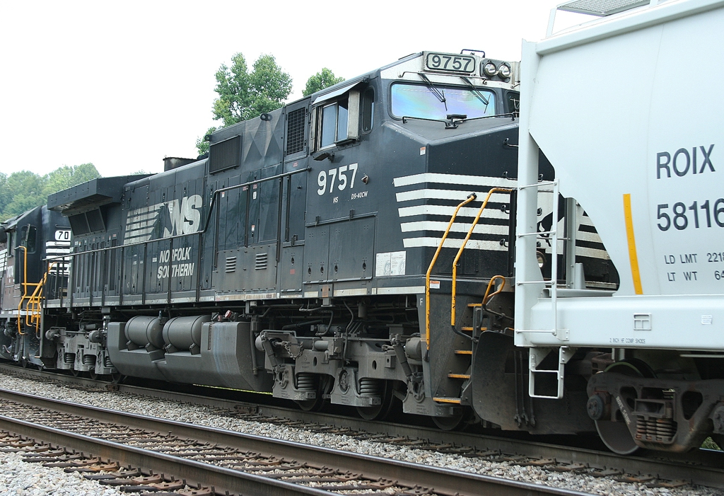 NS 9757